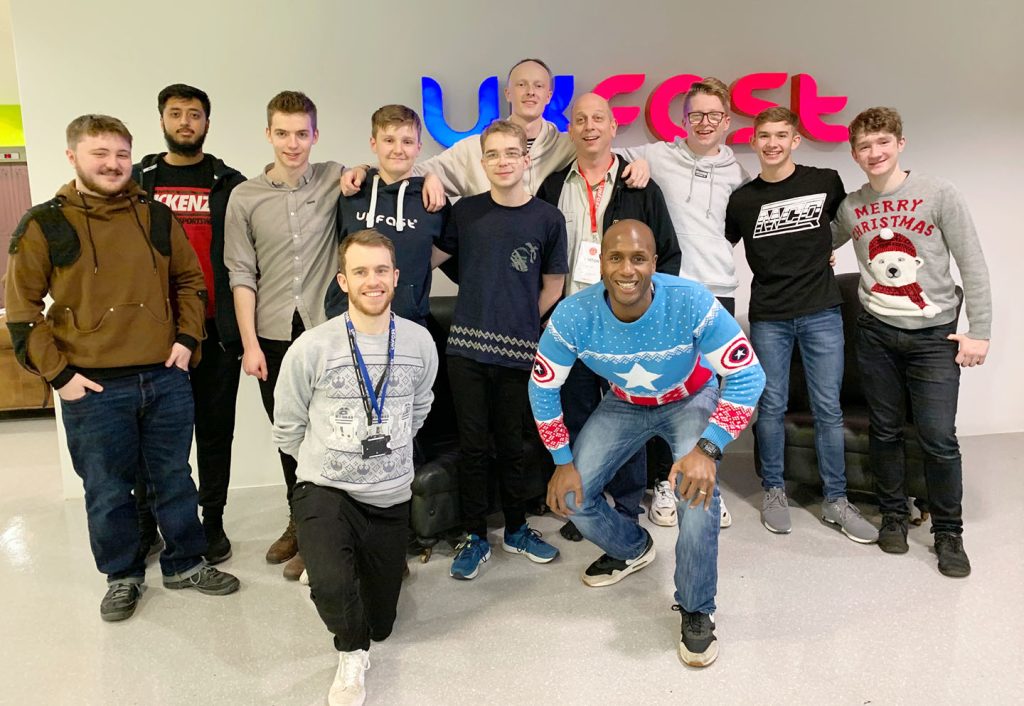 UKFast and LPI Celebrate One Year of Platinum Partnership - Linux ...